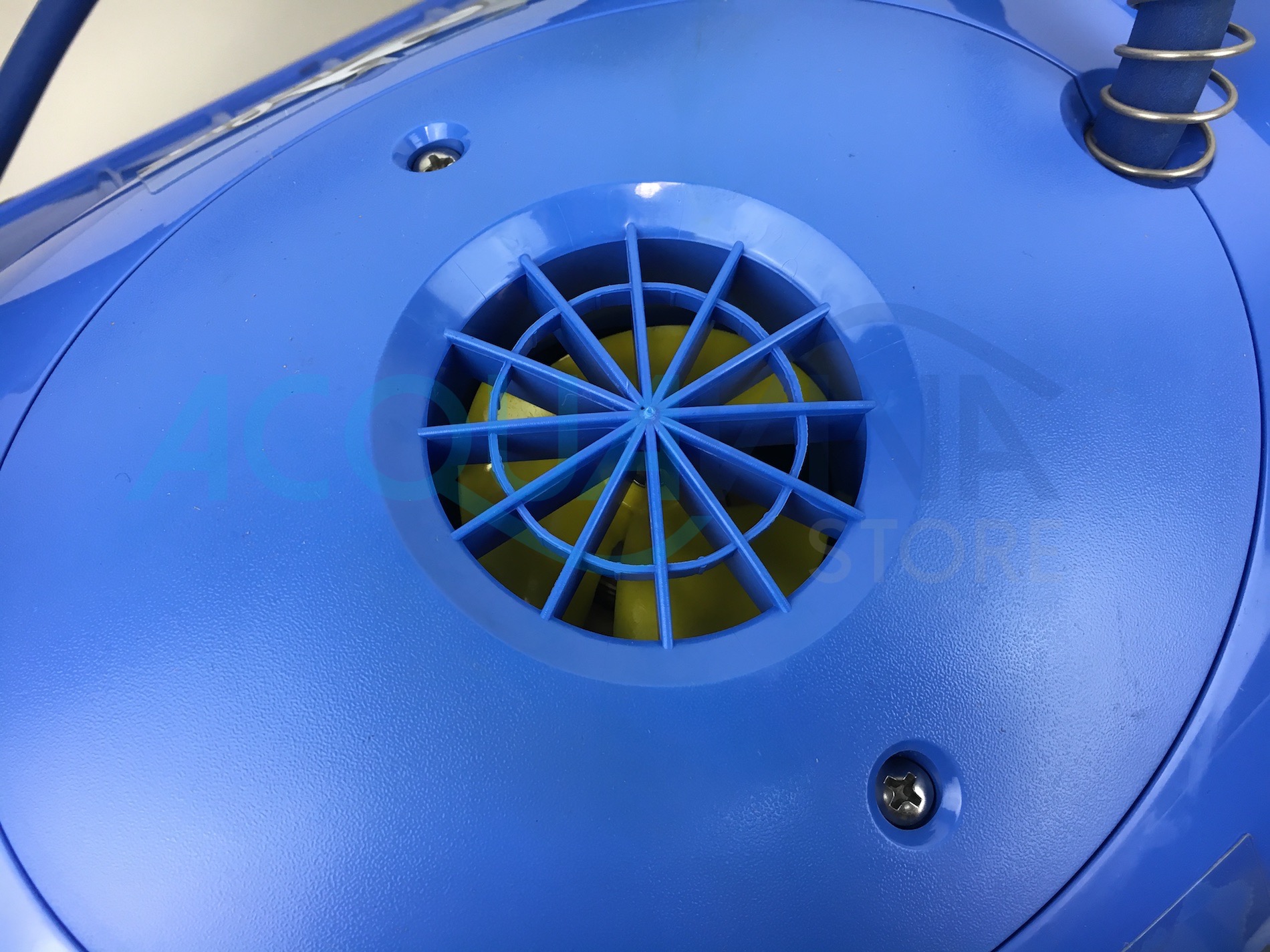 Parliamo del Dolphin Master M3 by Maytronics il robot economico! - Blog ...